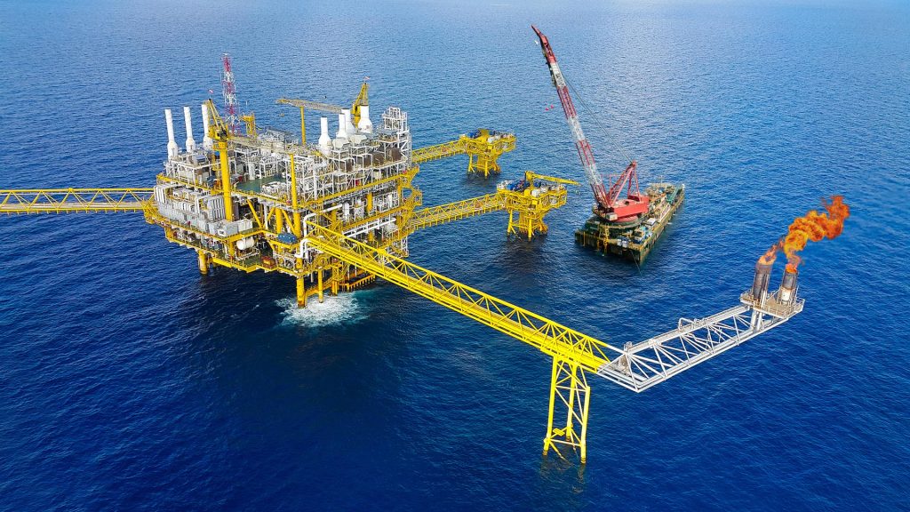 Deep Water Oil Field Implement Production Dashboard for Visualize Data ...